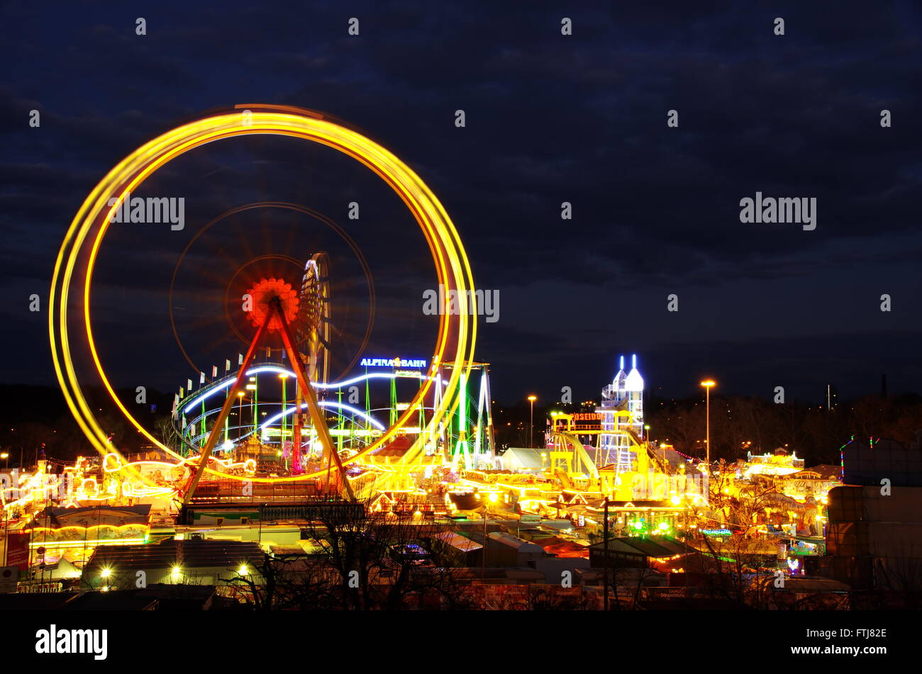Theme park rides hi-res stock photography and images - Alamy