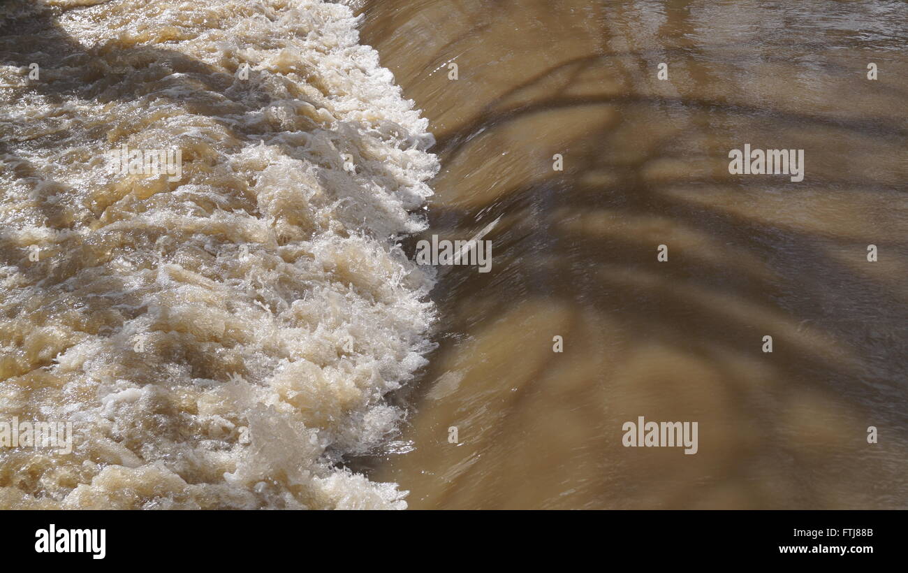 Fast flowing river water Stock Photo - Alamy
