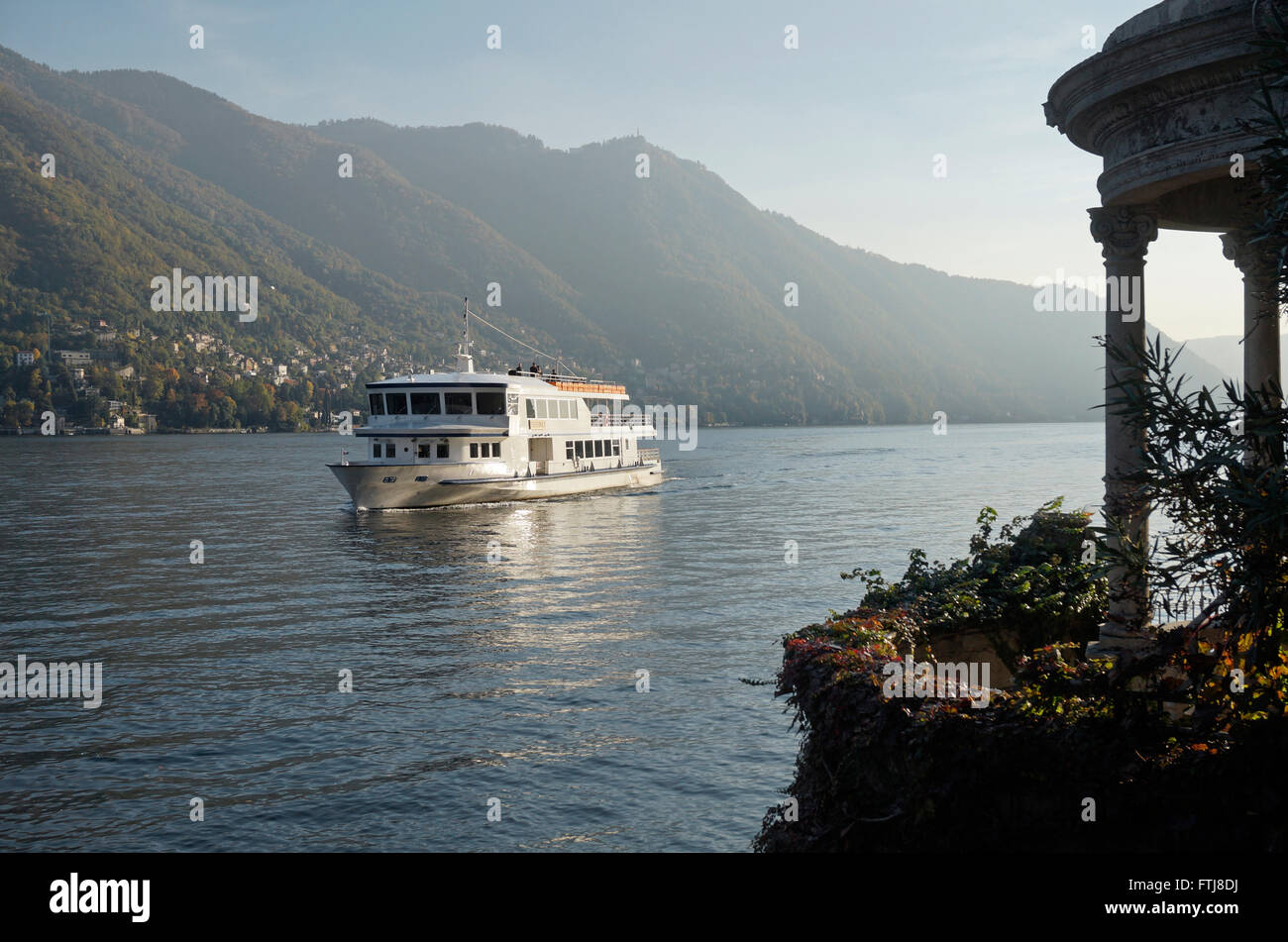 Como boat hi-res stock photography and images - Alamy