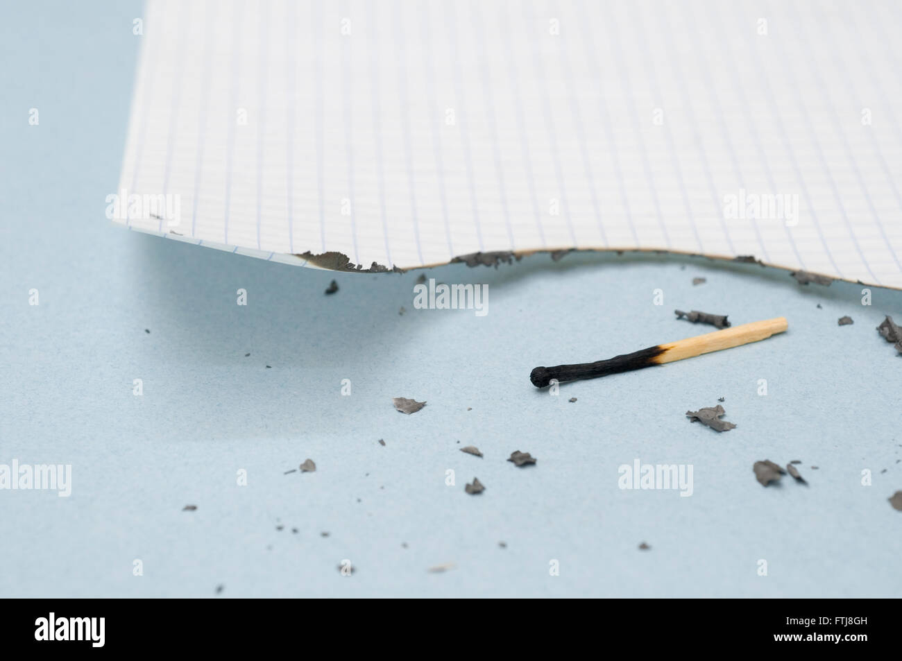 Burnt paper ash hi-res stock photography and images - Alamy