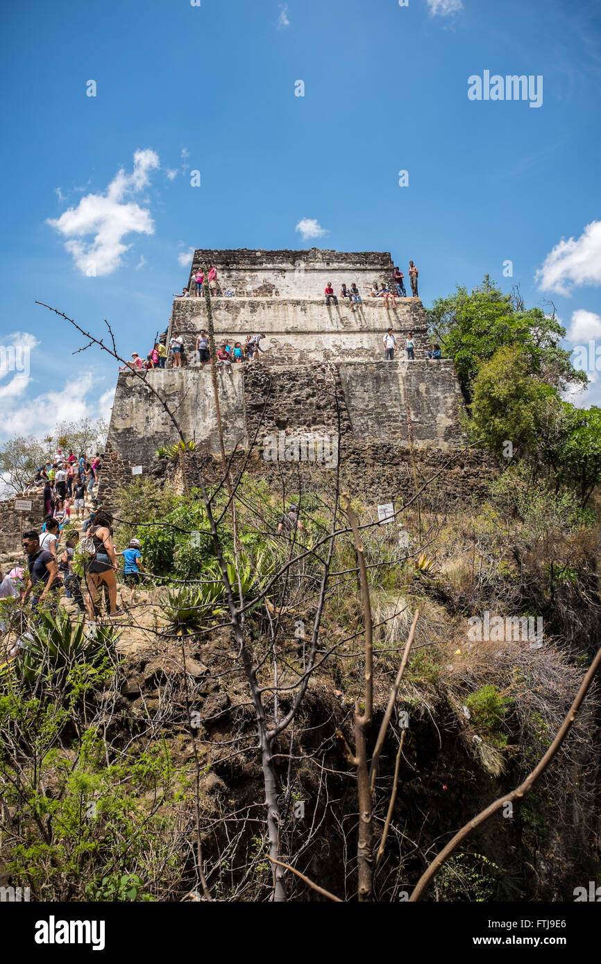 Tepoztlan Pyramid and Tepozteco Stock Photo - Alamy