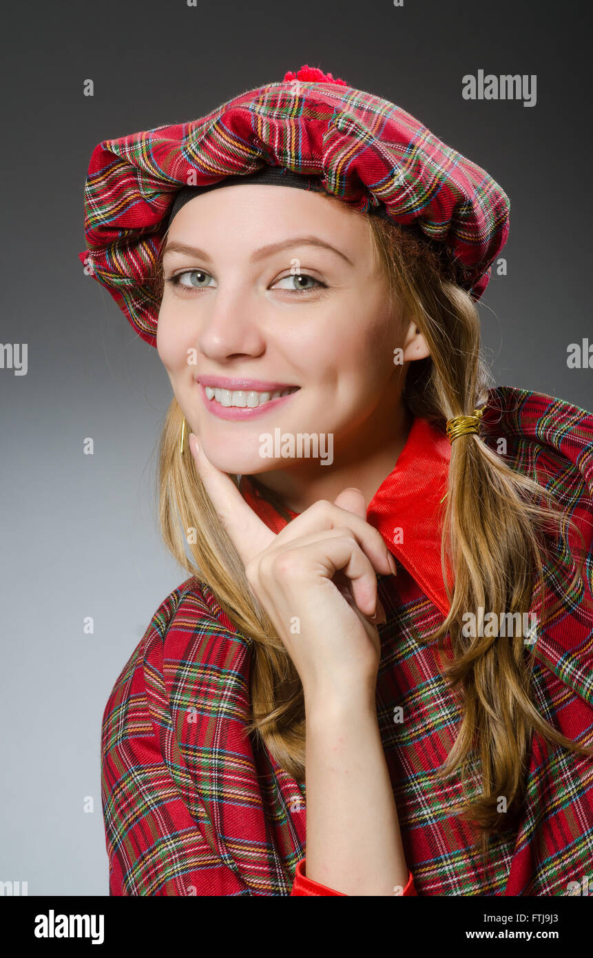 Woman wearing traditional scottish clothing Stock Photo - Alamy