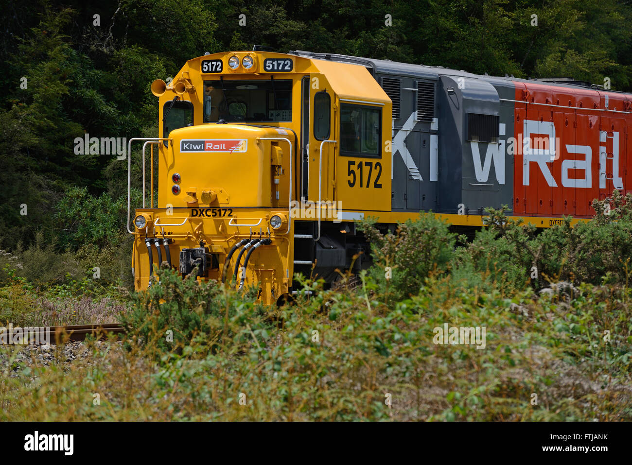 New zealand diesel electric freight hi-res stock photography and images ...