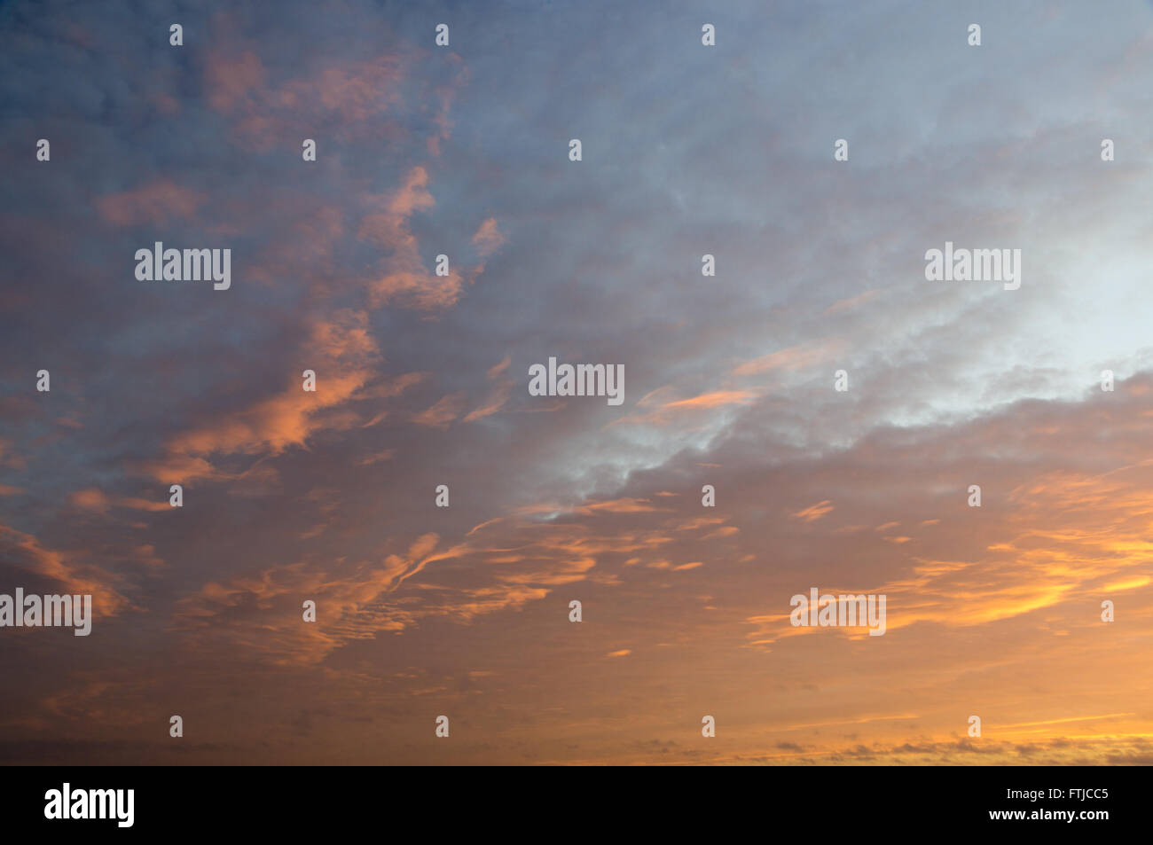Dramatic sunrise stratocumulus clouds hi-res stock photography and ...