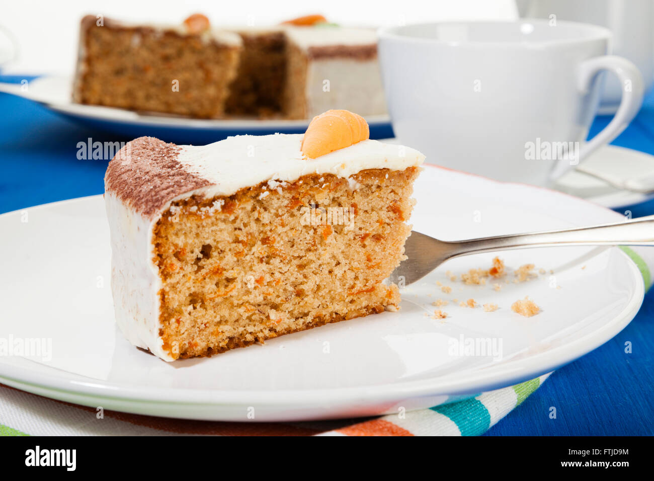 Carrot cake hi-res stock photography and images - Alamy