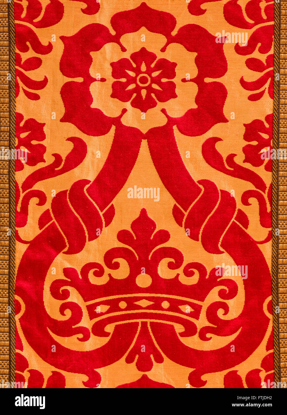 Scarlet cloth hi-res stock photography and images - Alamy