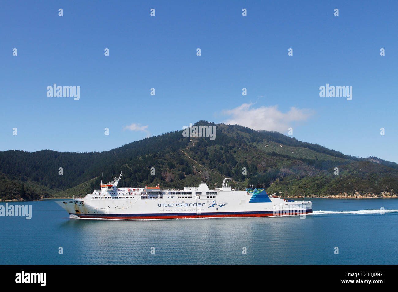 Interislander ferry crossing Cook Strait between Wellington and Picton ...