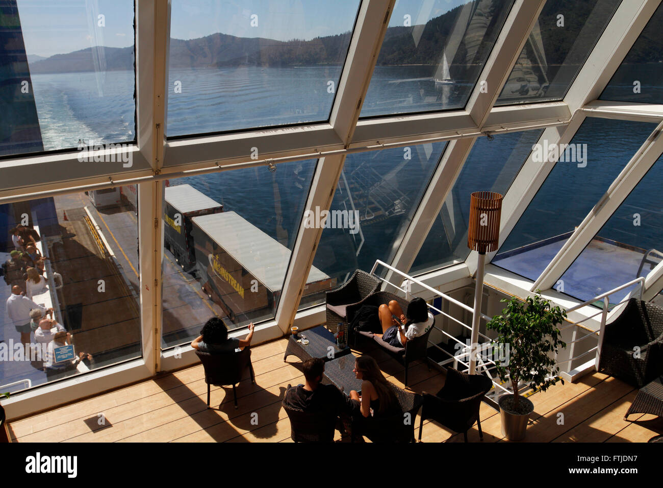 Viewing deck hi-res stock photography and images - Alamy