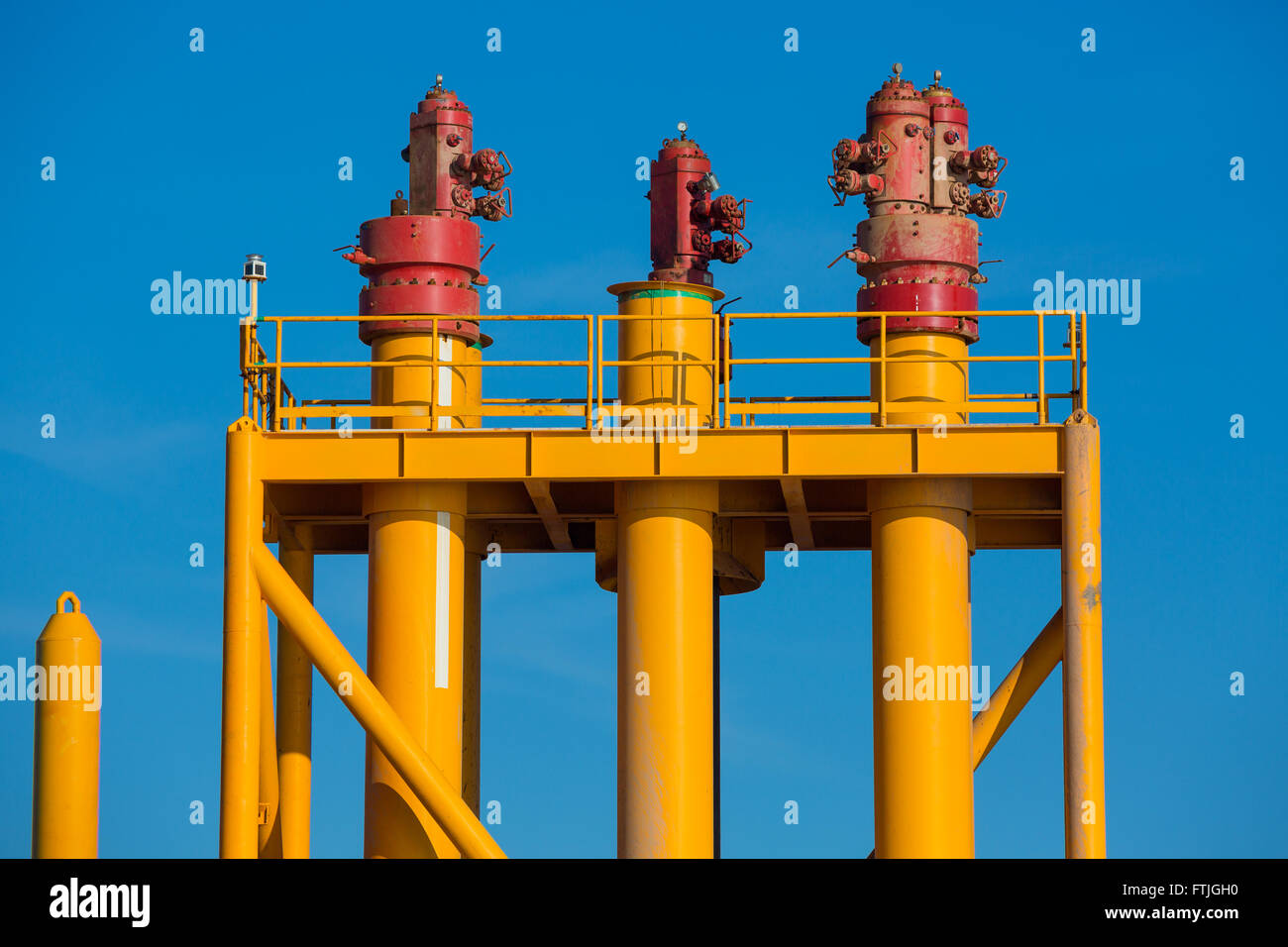 Offshore jacket hi-res stock photography and images - Alamy