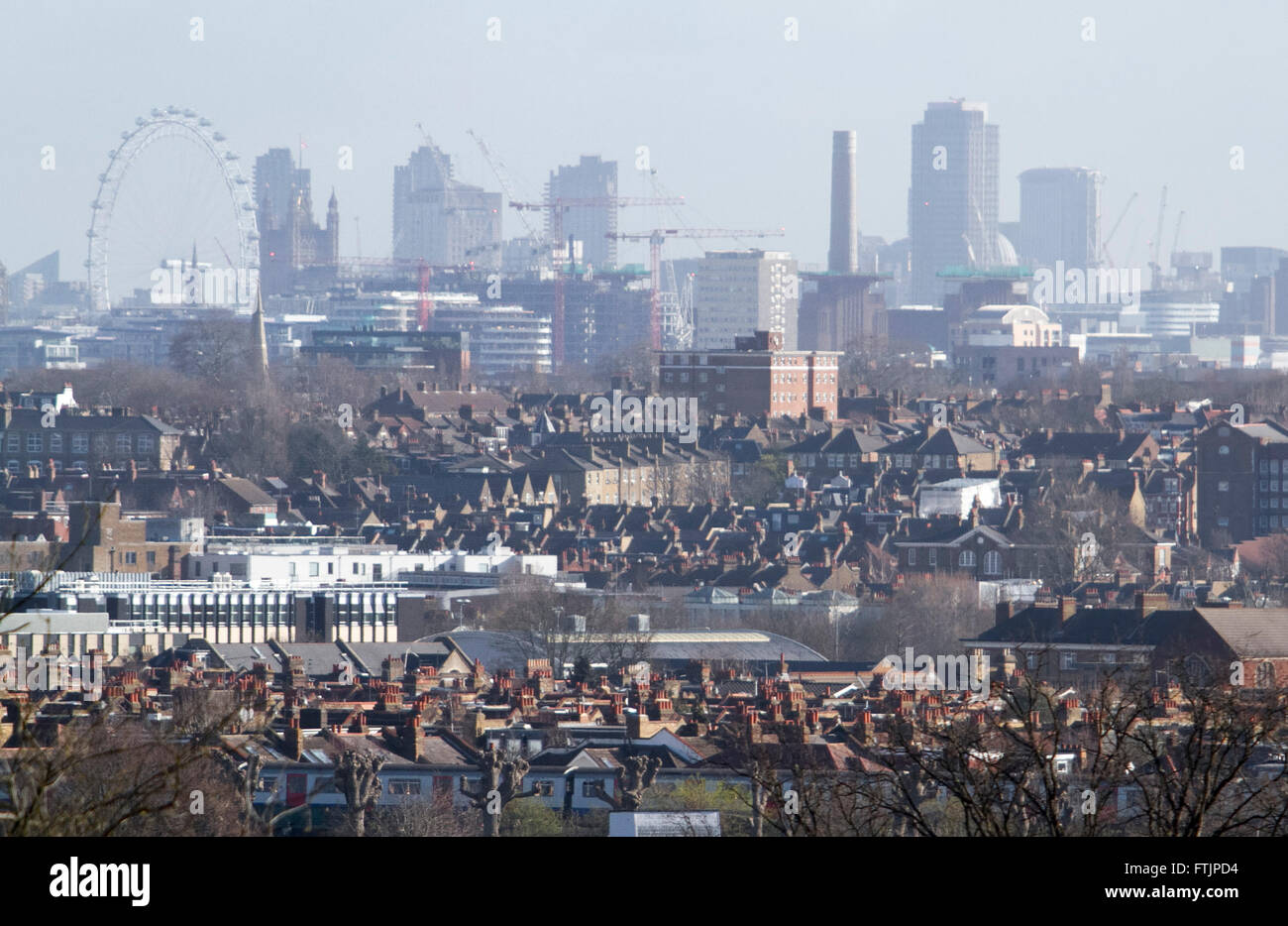 London skyline 2016 wheel hi-res stock photography and images - Alamy
