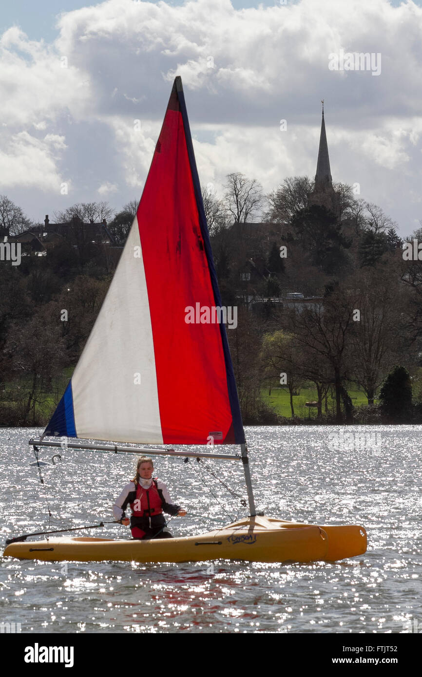 Wimbledon London, UK. 29th March 2016. Sailing dinghies on Wimbledon ...