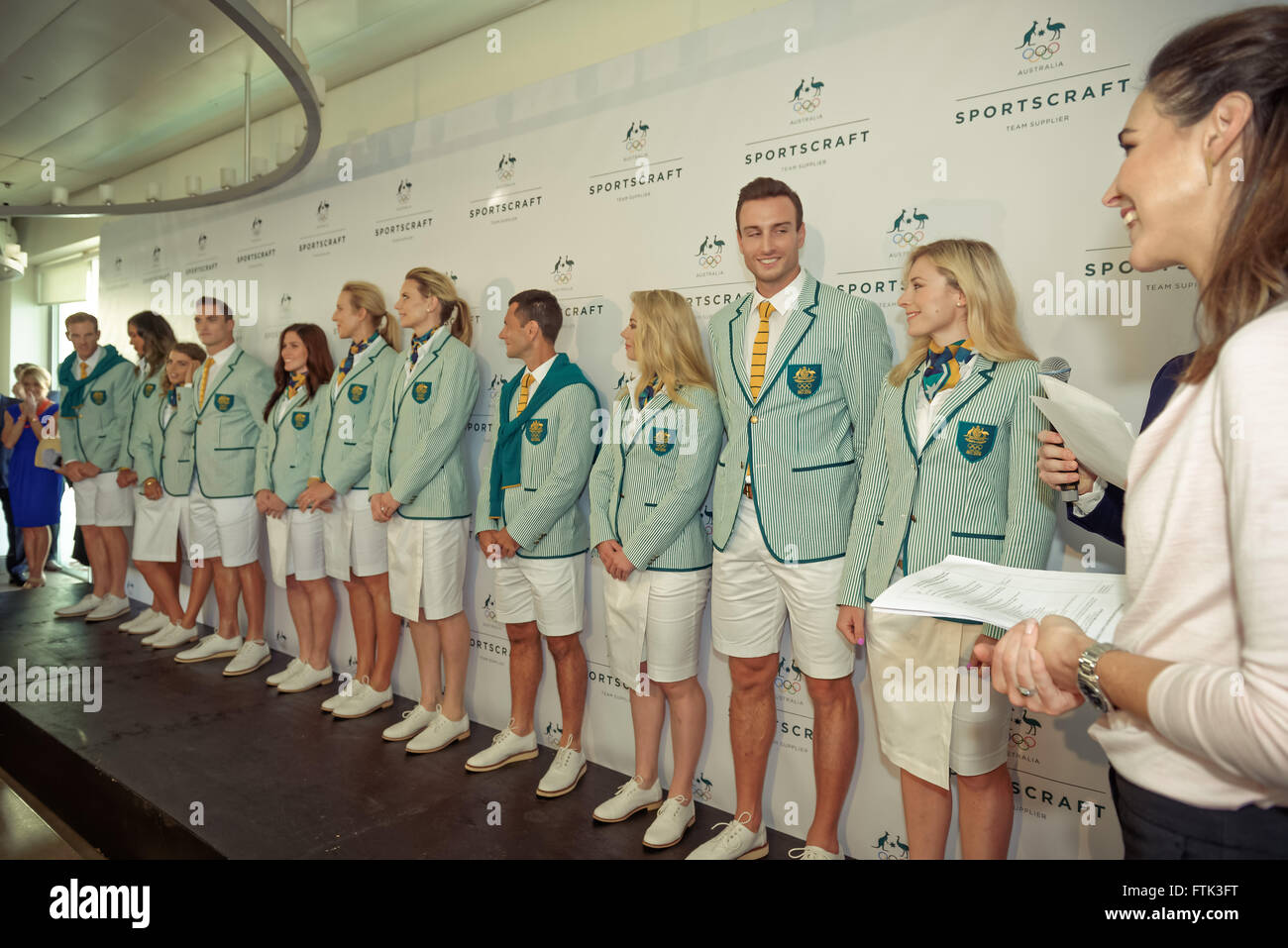 Australian olympic uniforms hi-res stock photography and images - Alamy