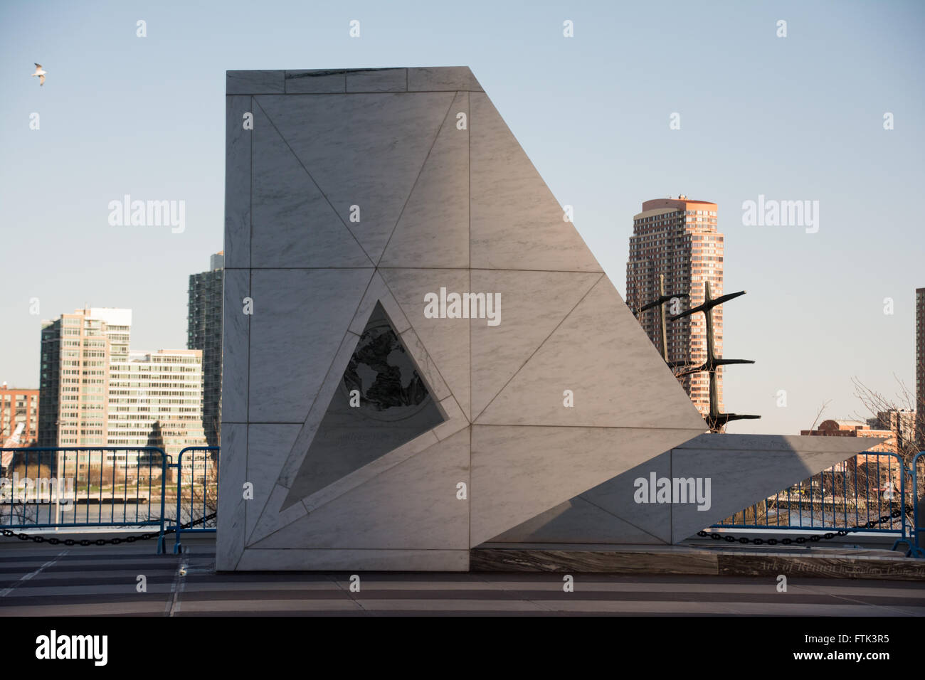 Transatlantic slave trade memorial hi-res stock photography and images ...
