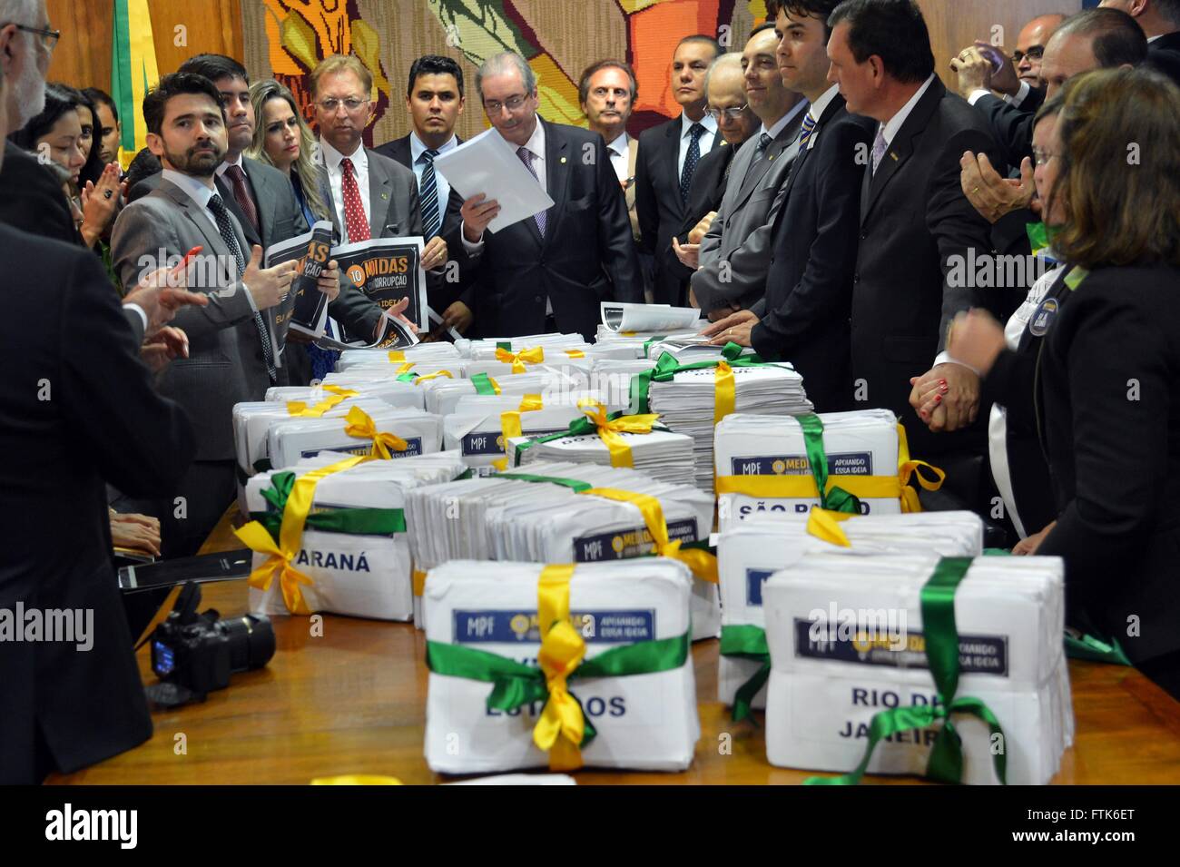 Brazil senators signatures hi-res stock photography and images - Alamy