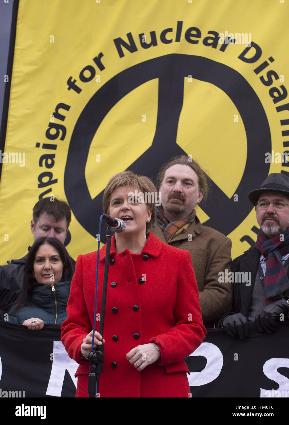 Protesters and Politicians at "Stop Trident Rally" protest against the ...