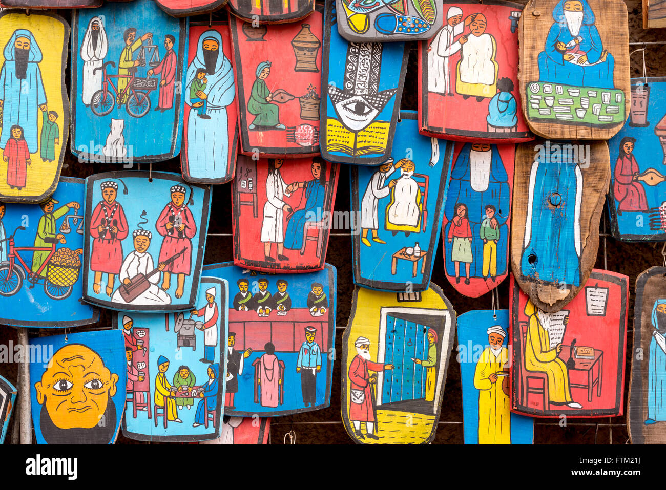 Tourist souvenirs sold in the souk of Marrakech Stock Photo - Alamy