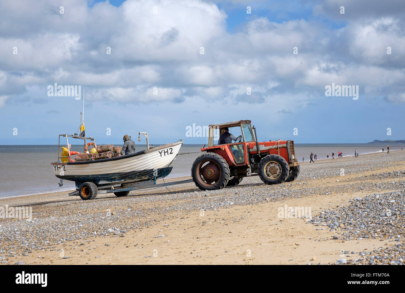 Tractor launching a boat hi-res stock photography and images - Alamy
