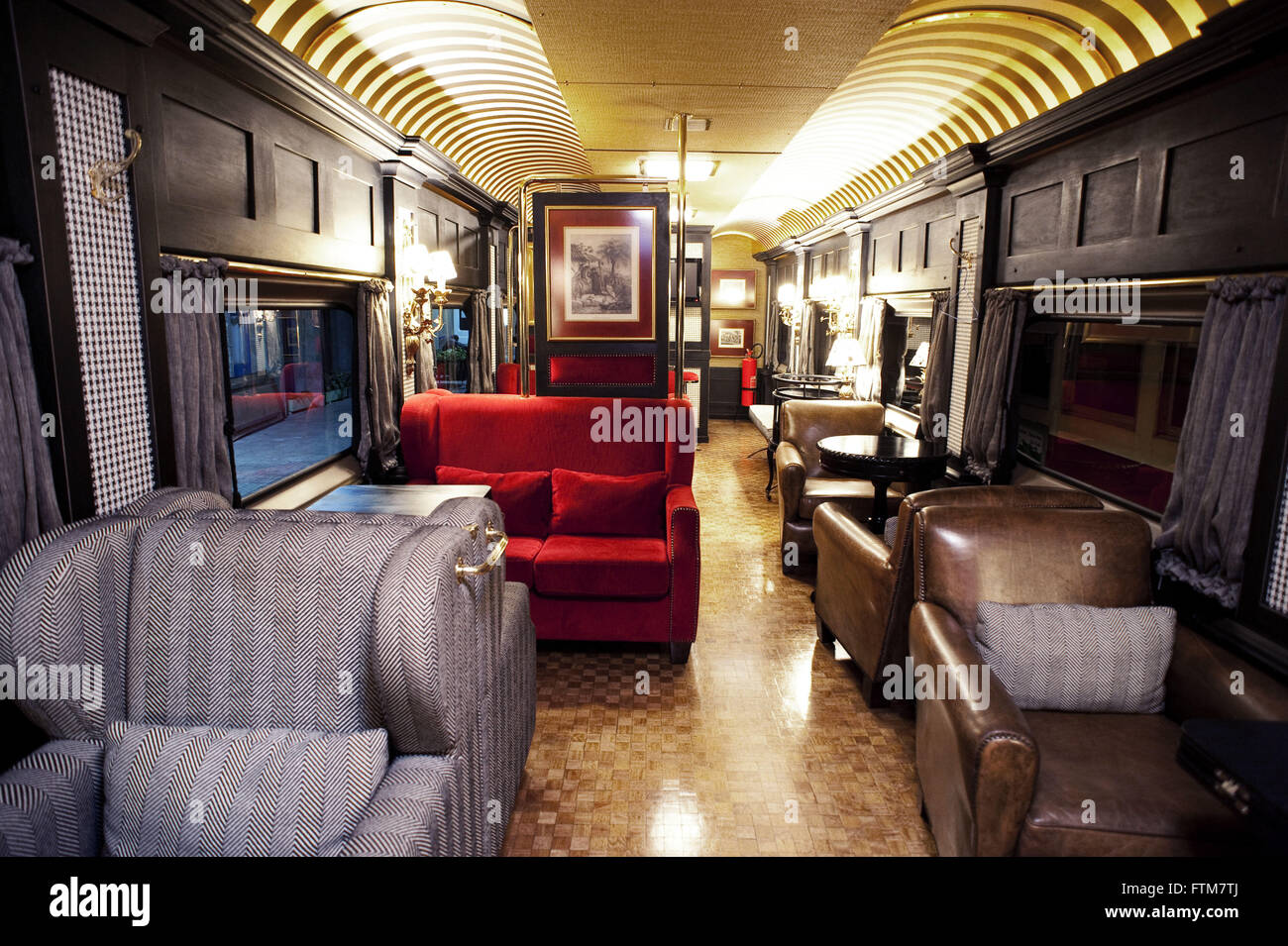 Visit wagon train known as the Serra Verde Express connects Coritiba ...