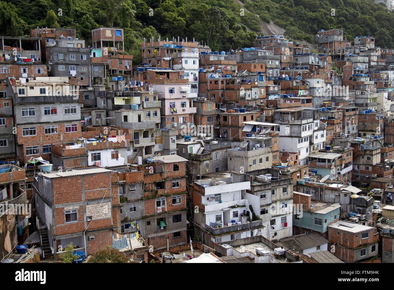 Favela pavao pavaozinho hi-res stock photography and images - Alamy