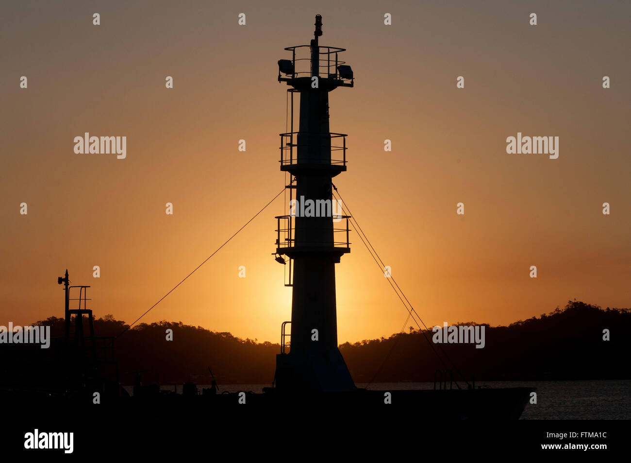 Cargo ship tower silhouette in the Port of Aratu Stock Photo - Alamy
