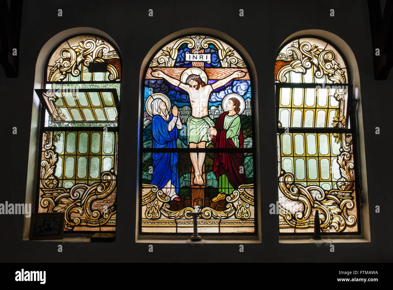 Stained glass chapel hi-res stock photography and images - Alamy