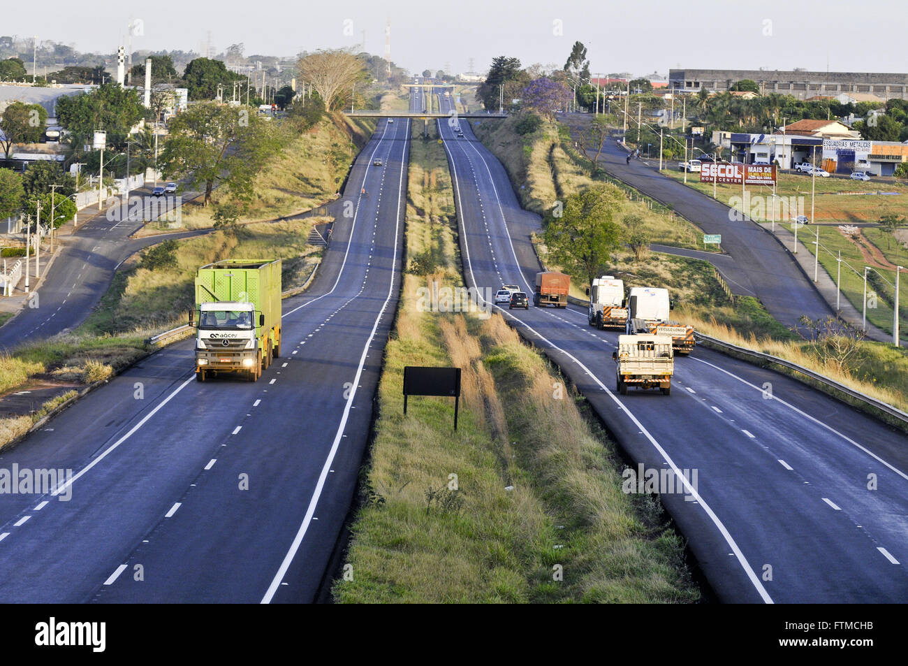 SP-320 - Highway Euclides da Cunha Stock Photo - Alamy