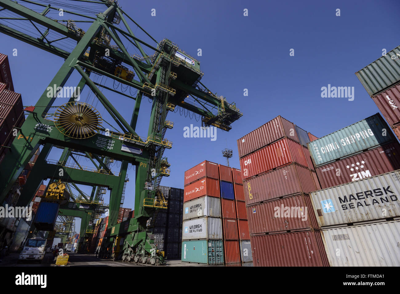 Terminals and machine hi-res stock photography and images - Alamy