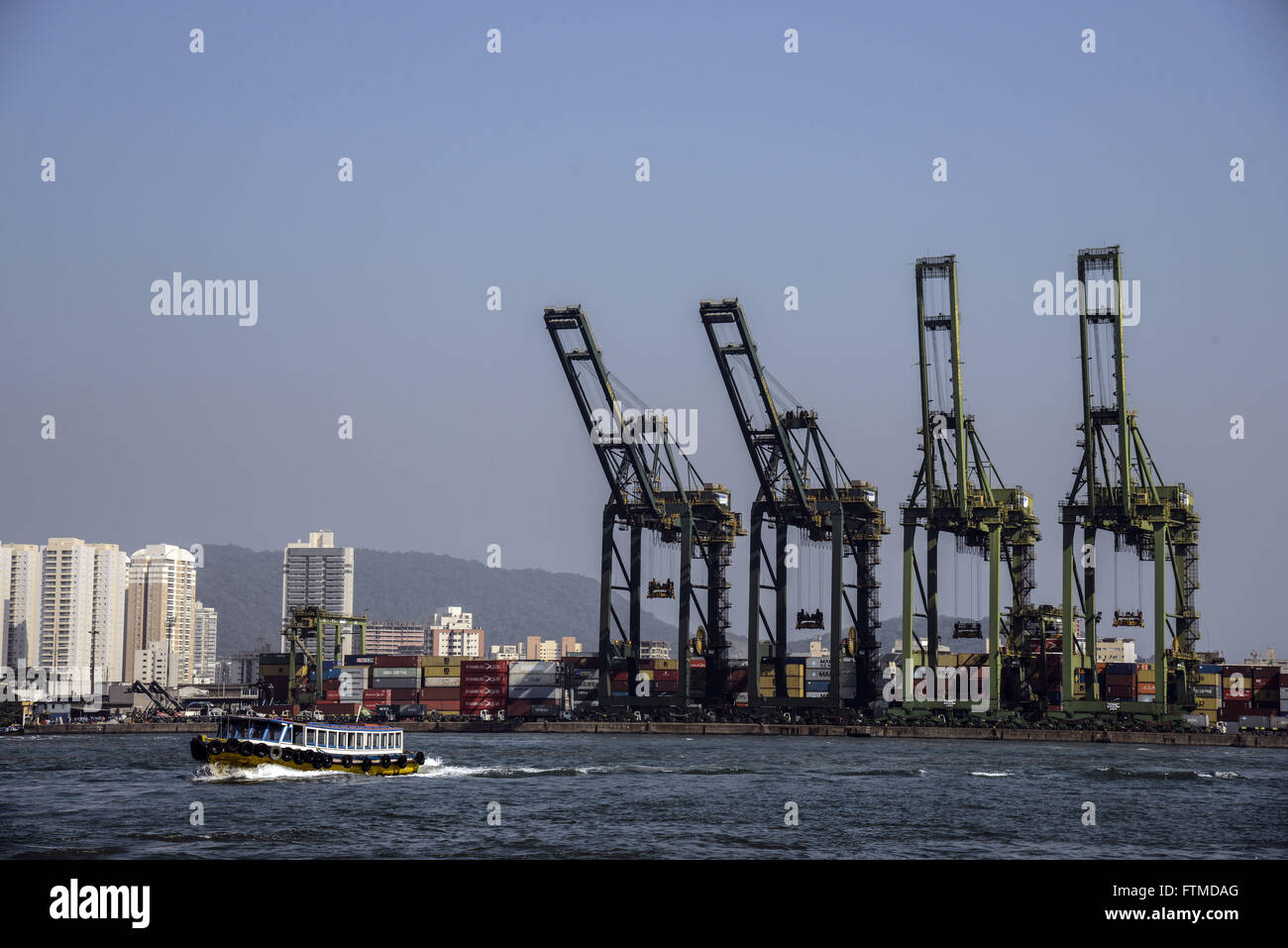 Terminals hi-res stock photography and images - Alamy