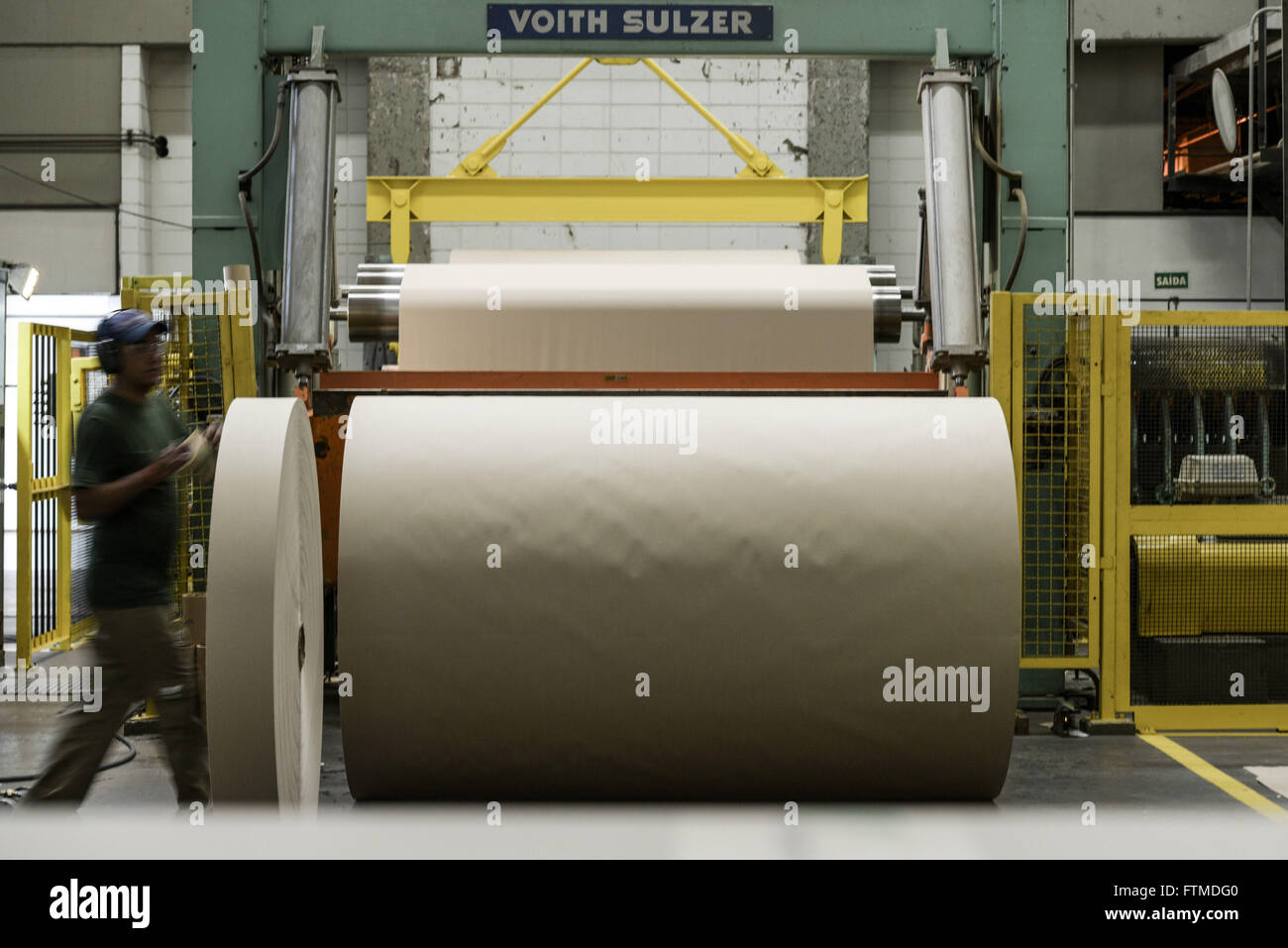 Paper recycling machine hi-res stock photography and images - Alamy