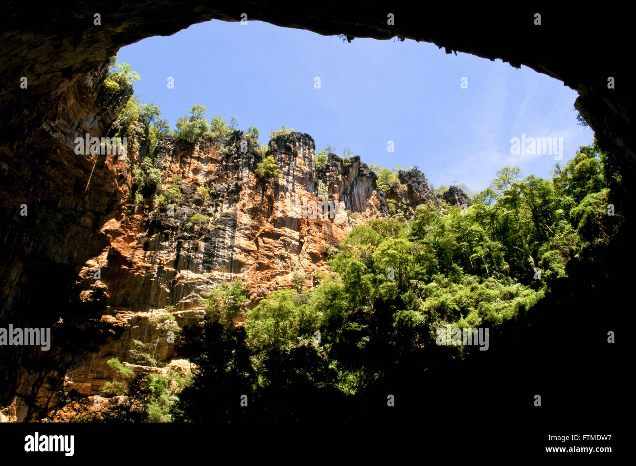 Cave of the big window in Peruacu Caverns National Park Stock Photo - Alamy