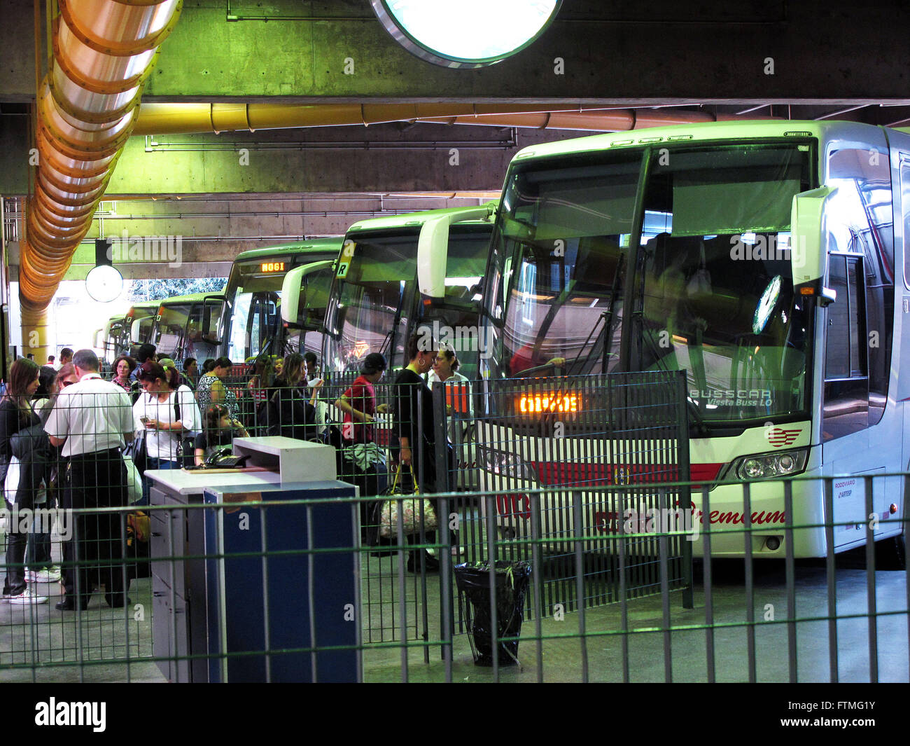 Platform terminal hi-res stock photography and images - Alamy