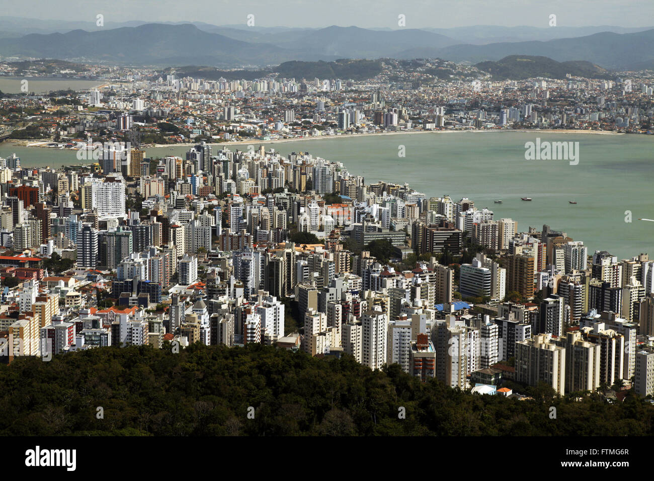 Morro da cruz hi-res stock photography and images - Alamy