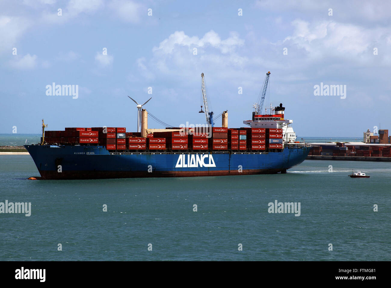 Brazil fortaleza shipping container hi-res stock photography and images ...