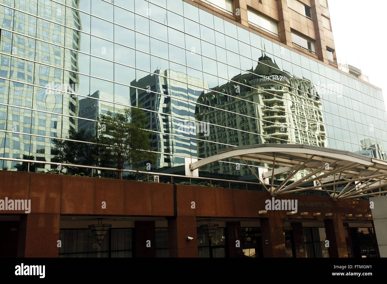 Sheraton Sao Paulo WTC Hotel - business complex in the neighborhood ...