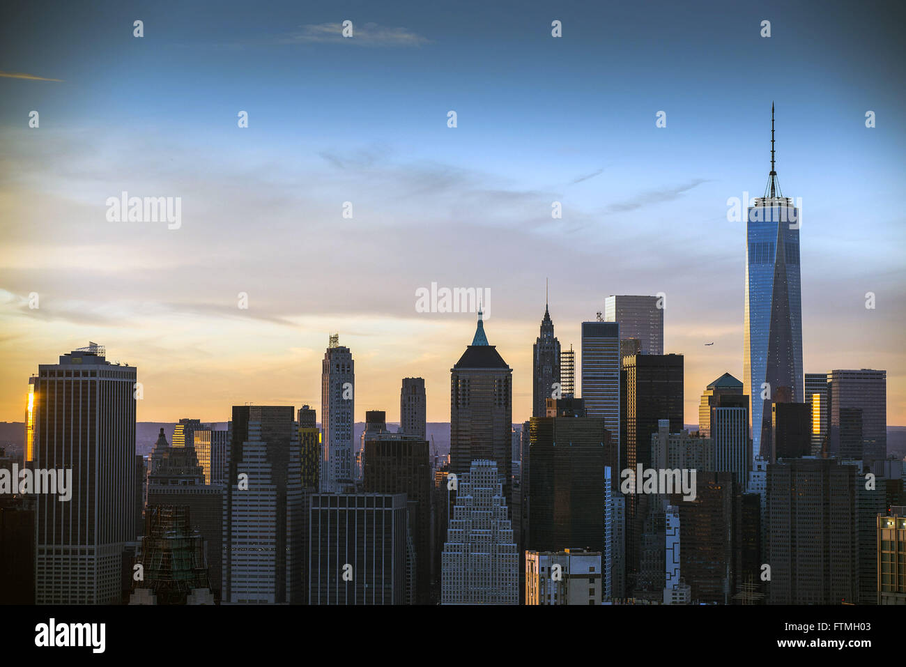 City buildings dusk architecture hi-res stock photography and images ...