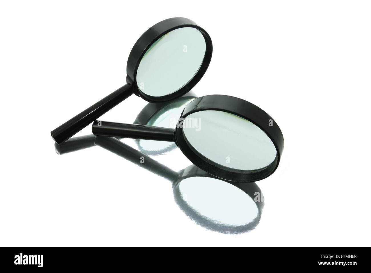 Magnify magnification hi-res stock photography and images - Alamy