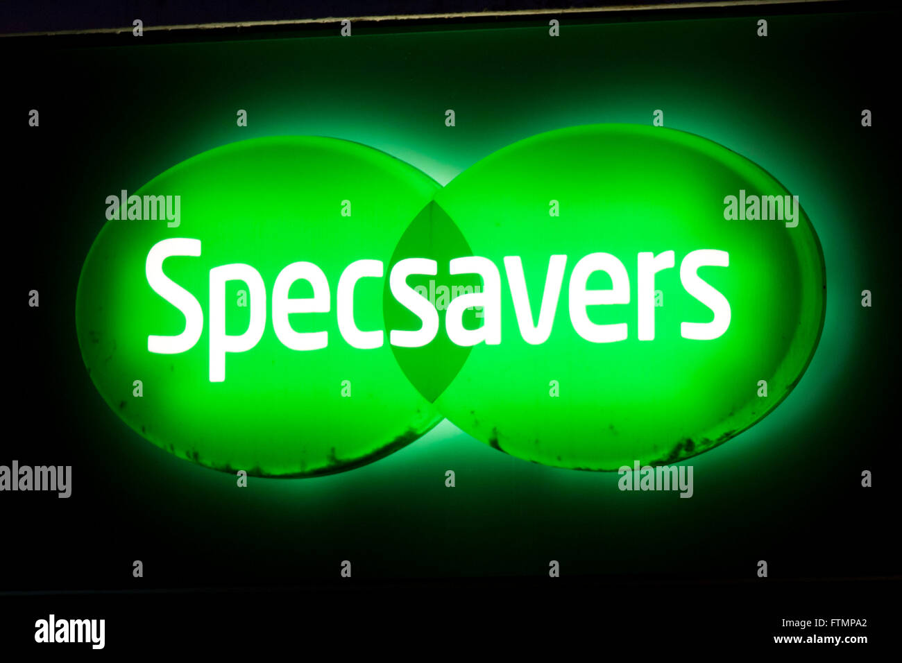 Specsavers hi-res stock photography and images - Alamy