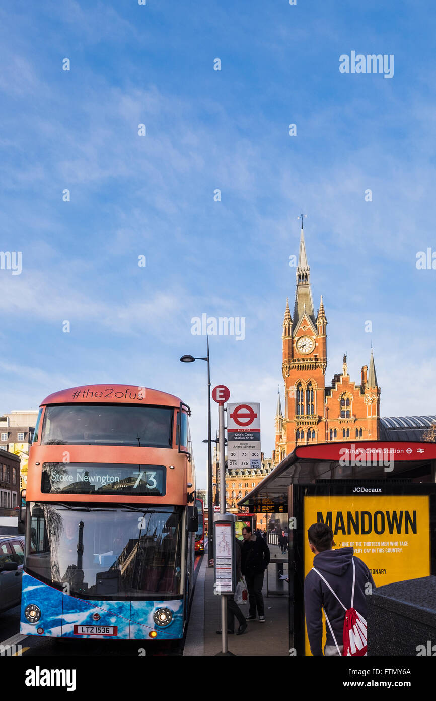 London bus route 73 hi-res stock photography and images - Alamy