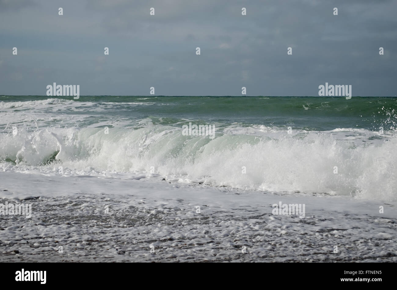 Wave roller hi-res stock photography and images - Alamy