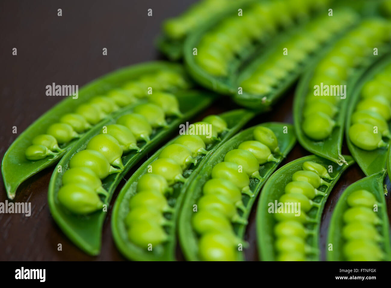 Sugar Snap Peas Stock Photo - Alamy