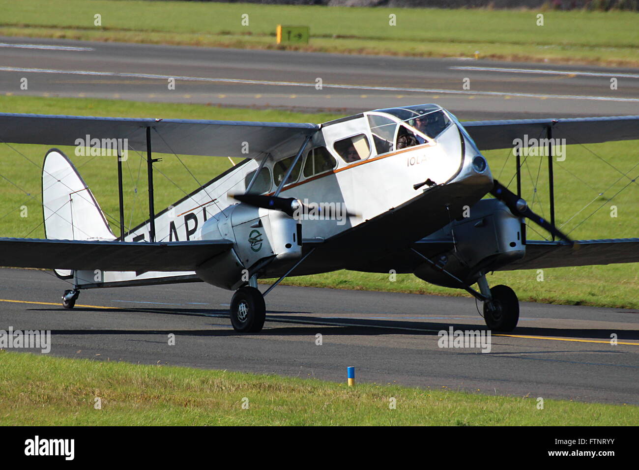 "Iolar" (EI-ABI), a de Havilland DH-84 Dragon A of the Irish Historic ...