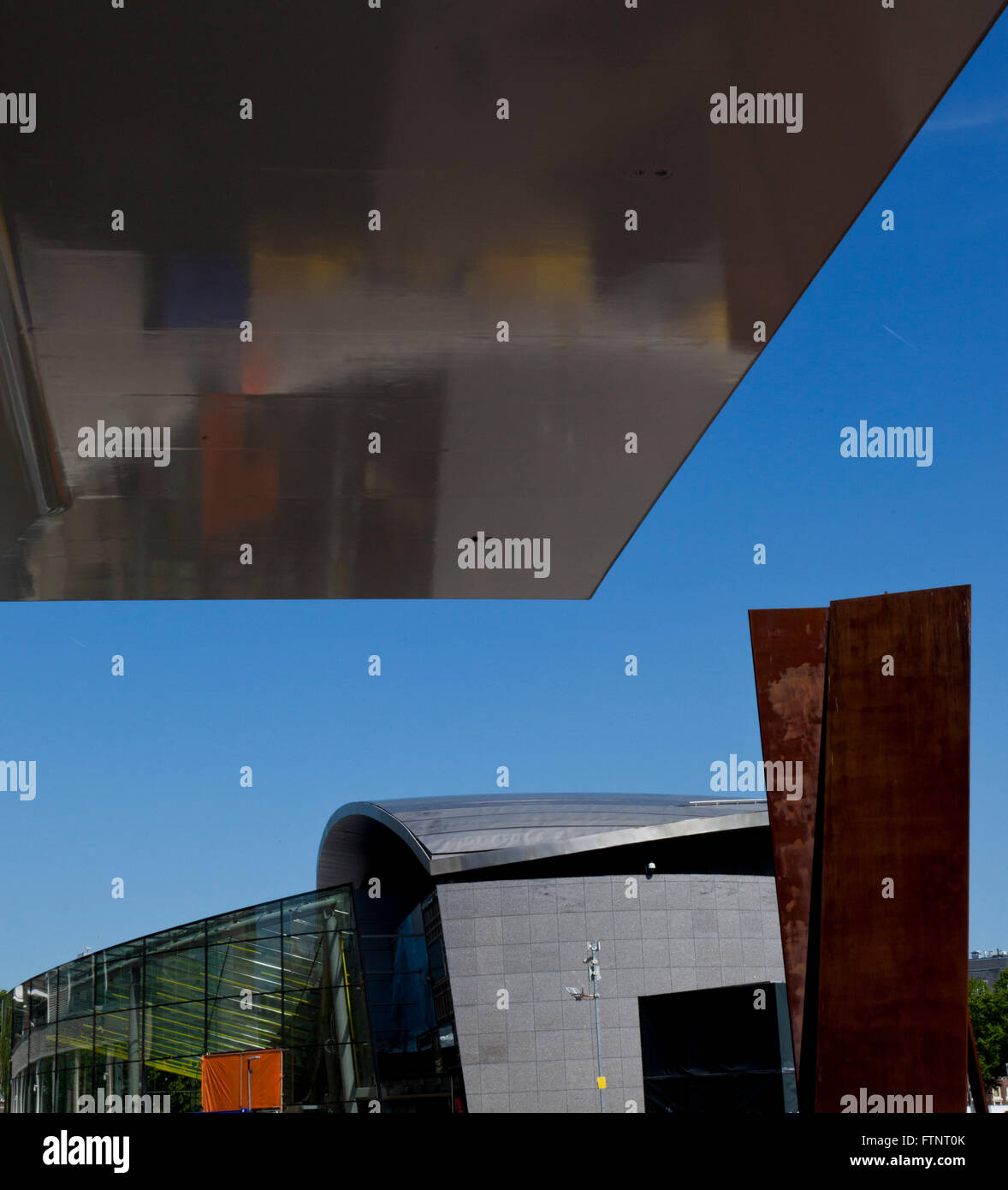 Shapes created by the buildings and sculptures around The Stedelijk ...