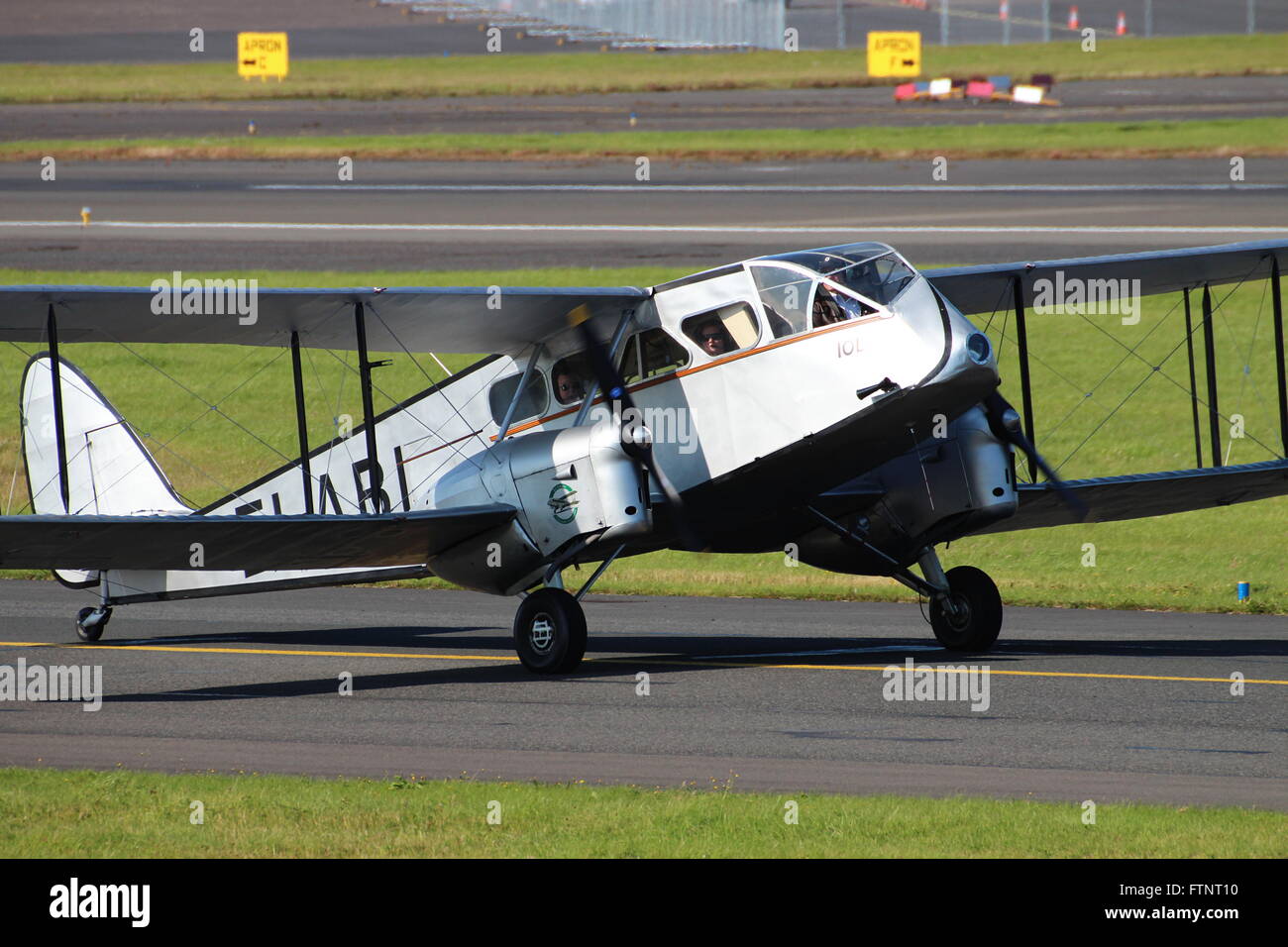"Iolar" (EI-ABI), a de Havilland DH-84 Dragon A of the Irish Historic ...