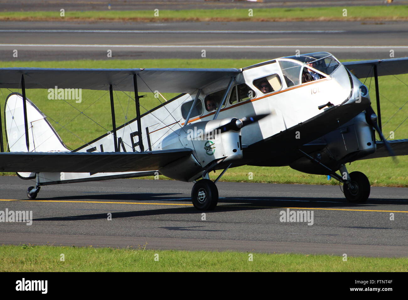 "Iolar" (EI-ABI), a de Havilland DH-84 Dragon A of the Irish Historic ...