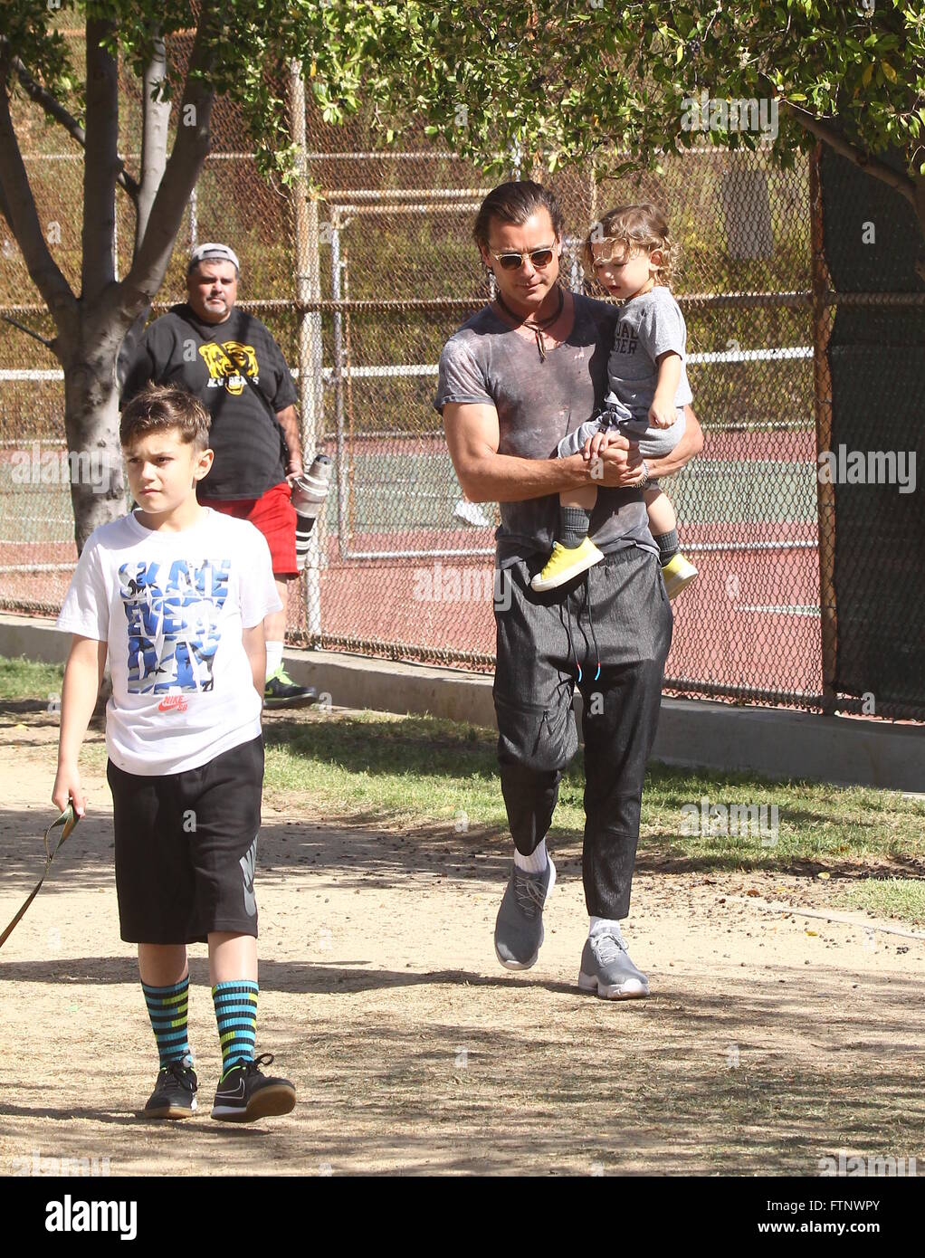 Gavin Rossdale enjoys an afternoon at the park with his three sons ...