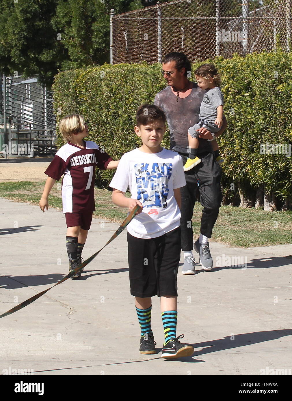 Gavin Rossdale enjoys an afternoon at the park with his three sons ...