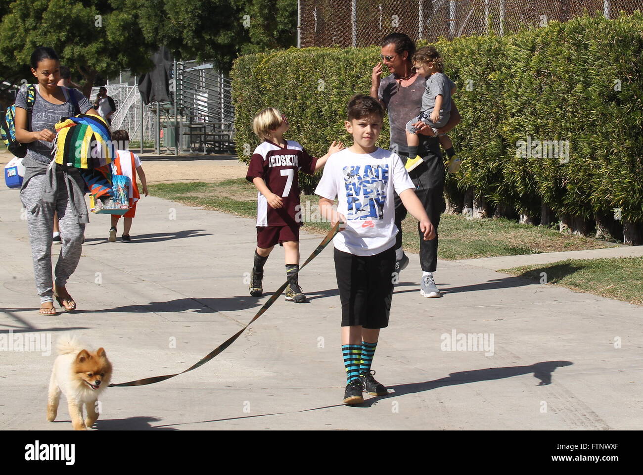 Gavin Rossdale enjoys an afternoon at the park with his three sons ...