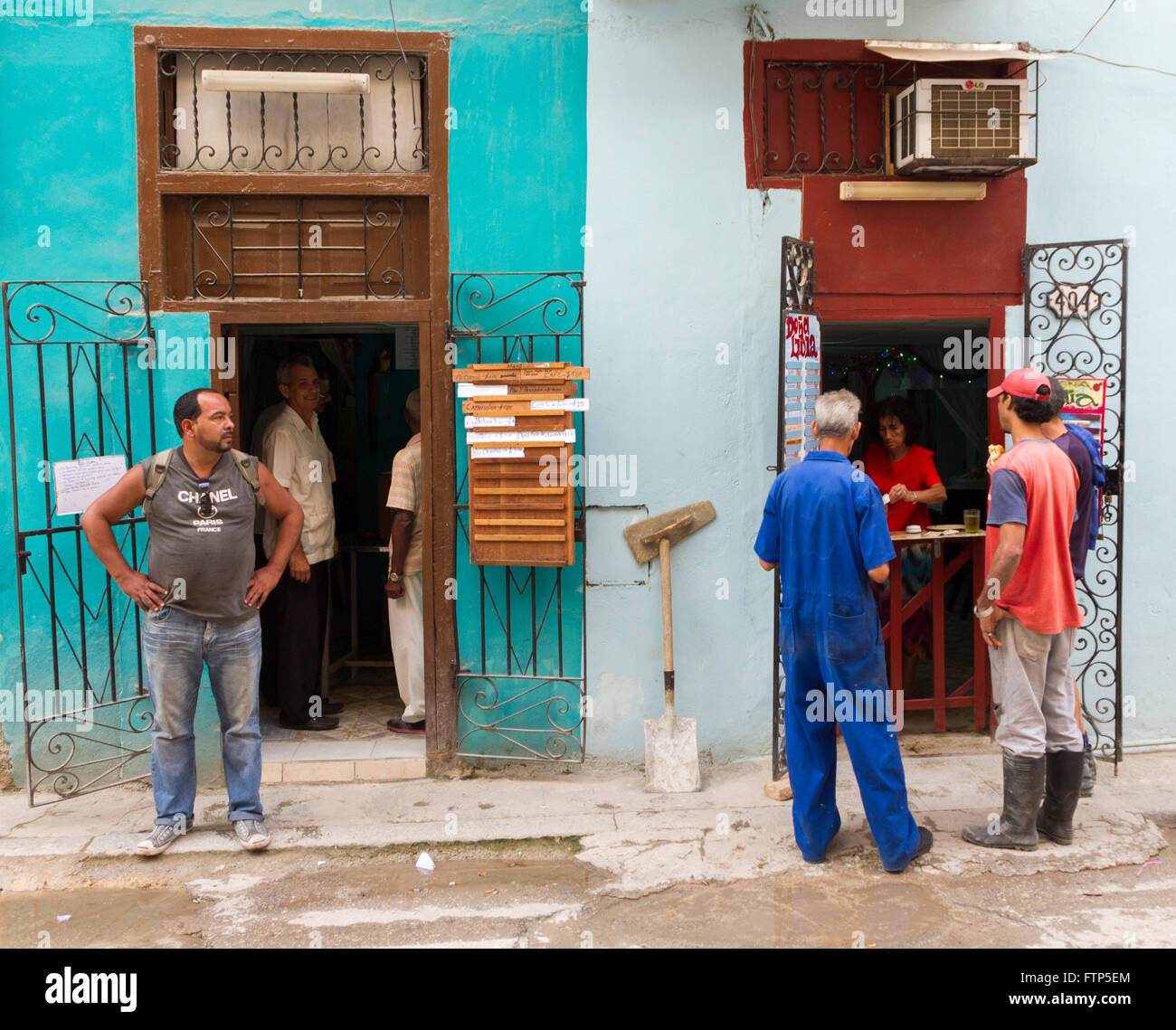 Takeaway Food Stalls High Resolution Stock Photography and Images - Alamy