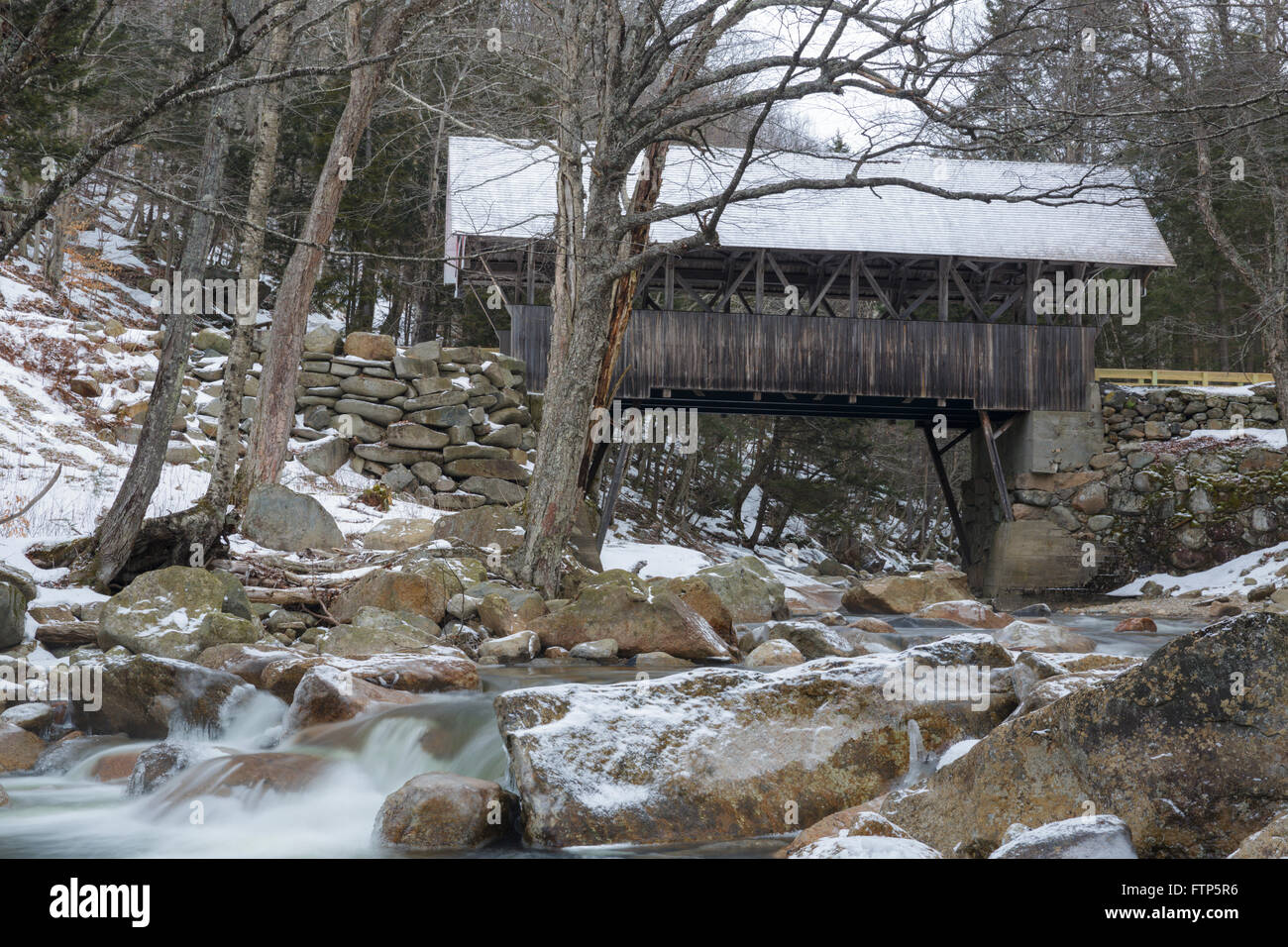 Flume Covered Bridge in Franconia Notch State Park of Lincoln, New ...