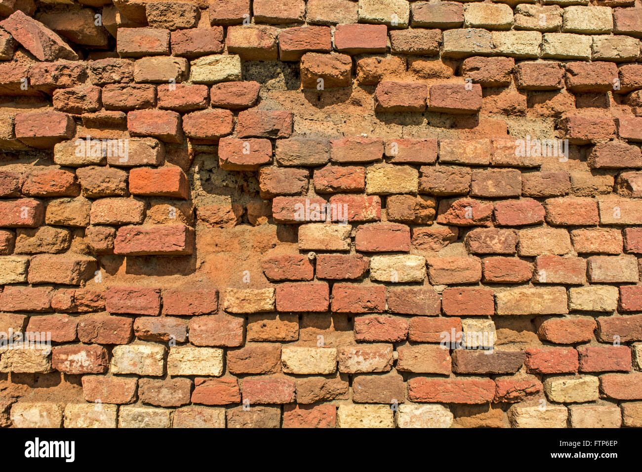 Dangerous and decrepit facade wall of the old house Stock Photo - Alamy